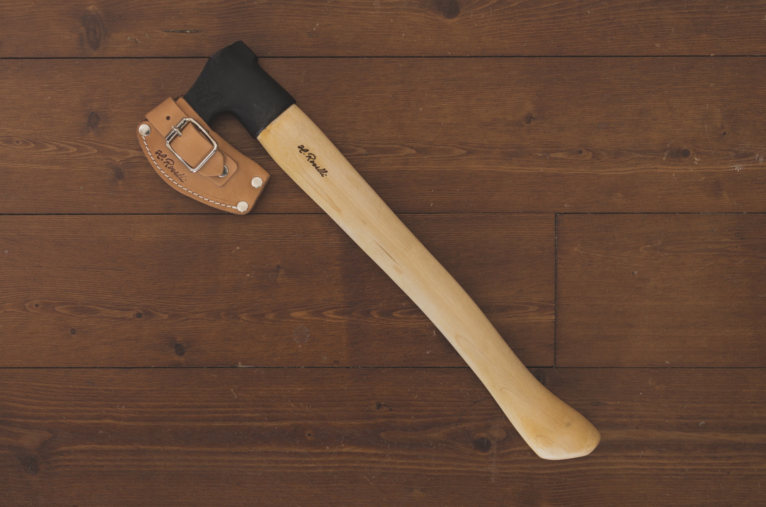 Geschenkbox Roselli Axt R850 & Tischlermesser RW210 | FINNWERK