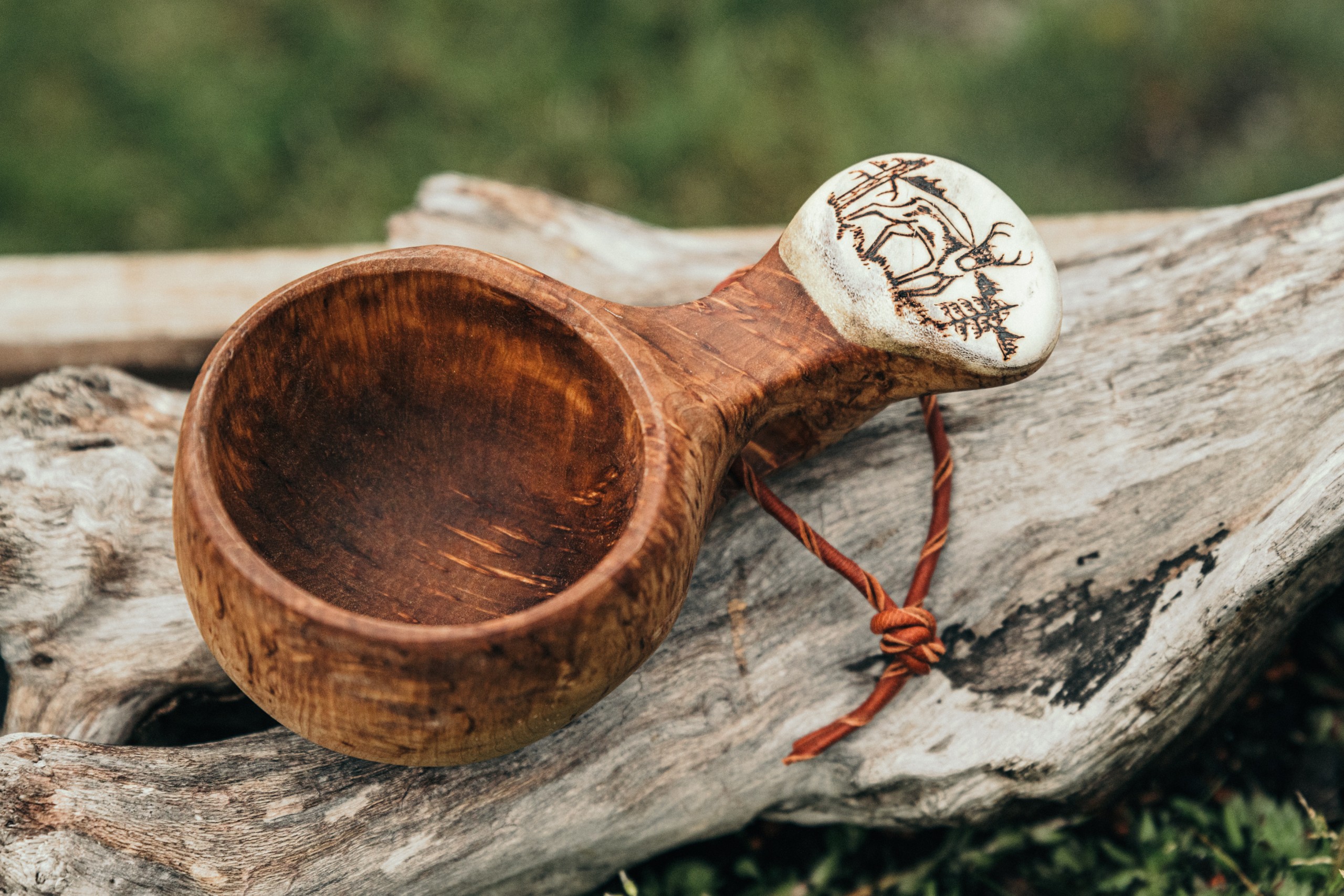 Rentier-Motiv Kuksa: Die finnische Outdoor Tasse | FINNWERK