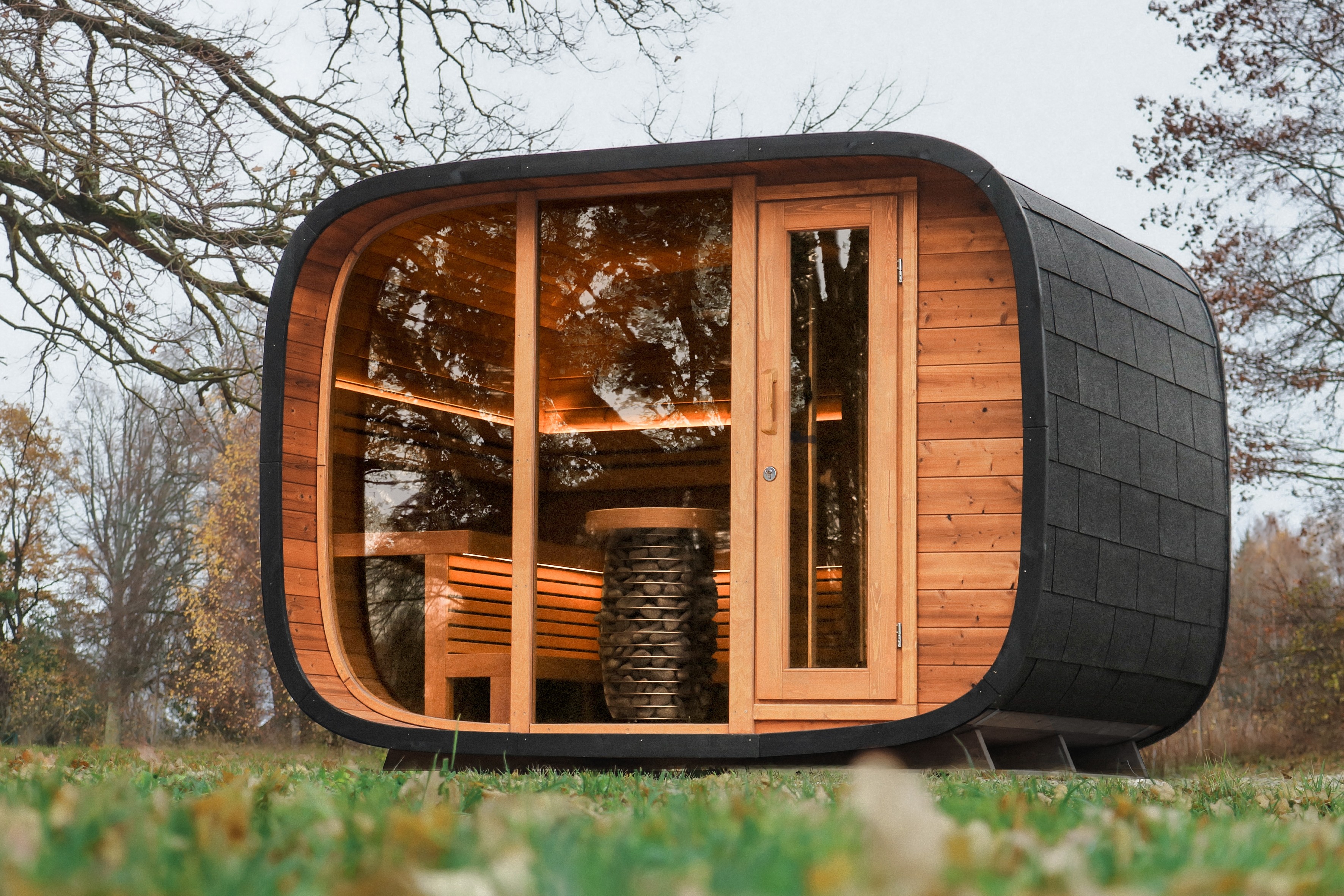 Fasssauna Round-Cube Deluxe Design-Gartensauna | FINNWERK